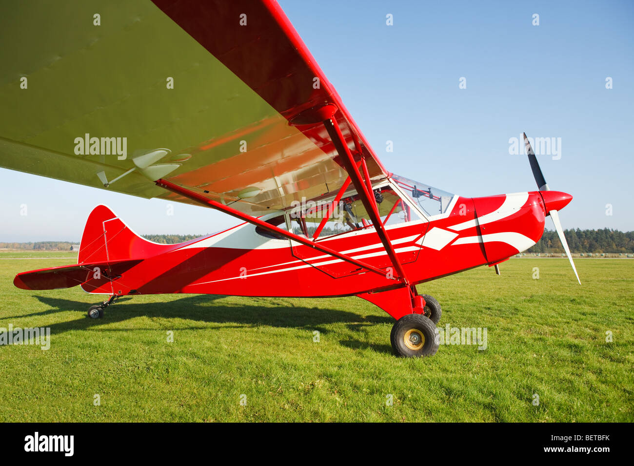 Small light aircraft landing strip hi-res stock photography and images ...