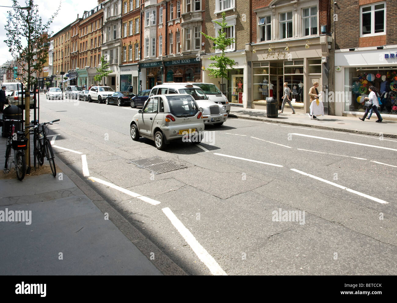 GWIZ electric car in Marylebone High Street, London Stock Photo - Alamy