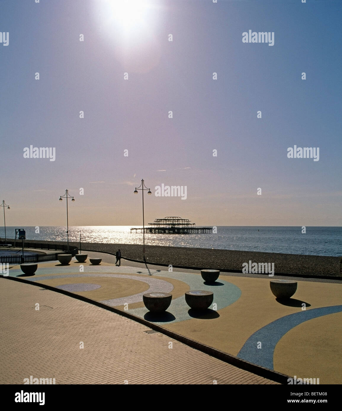 Shingle across the promenade hi-res stock photography and images - Alamy