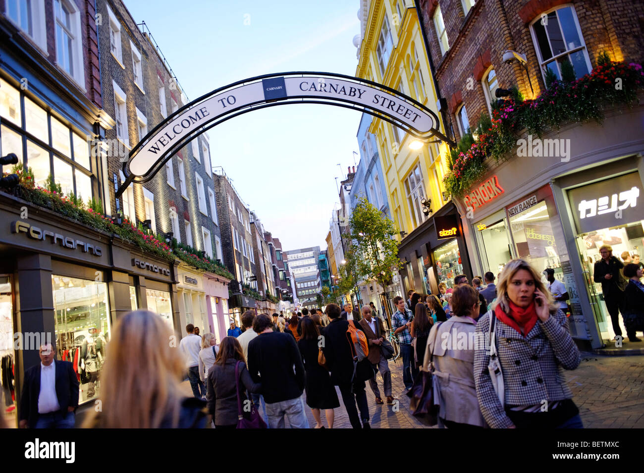 Carnaby street hi-res stock photography and images - Alamy