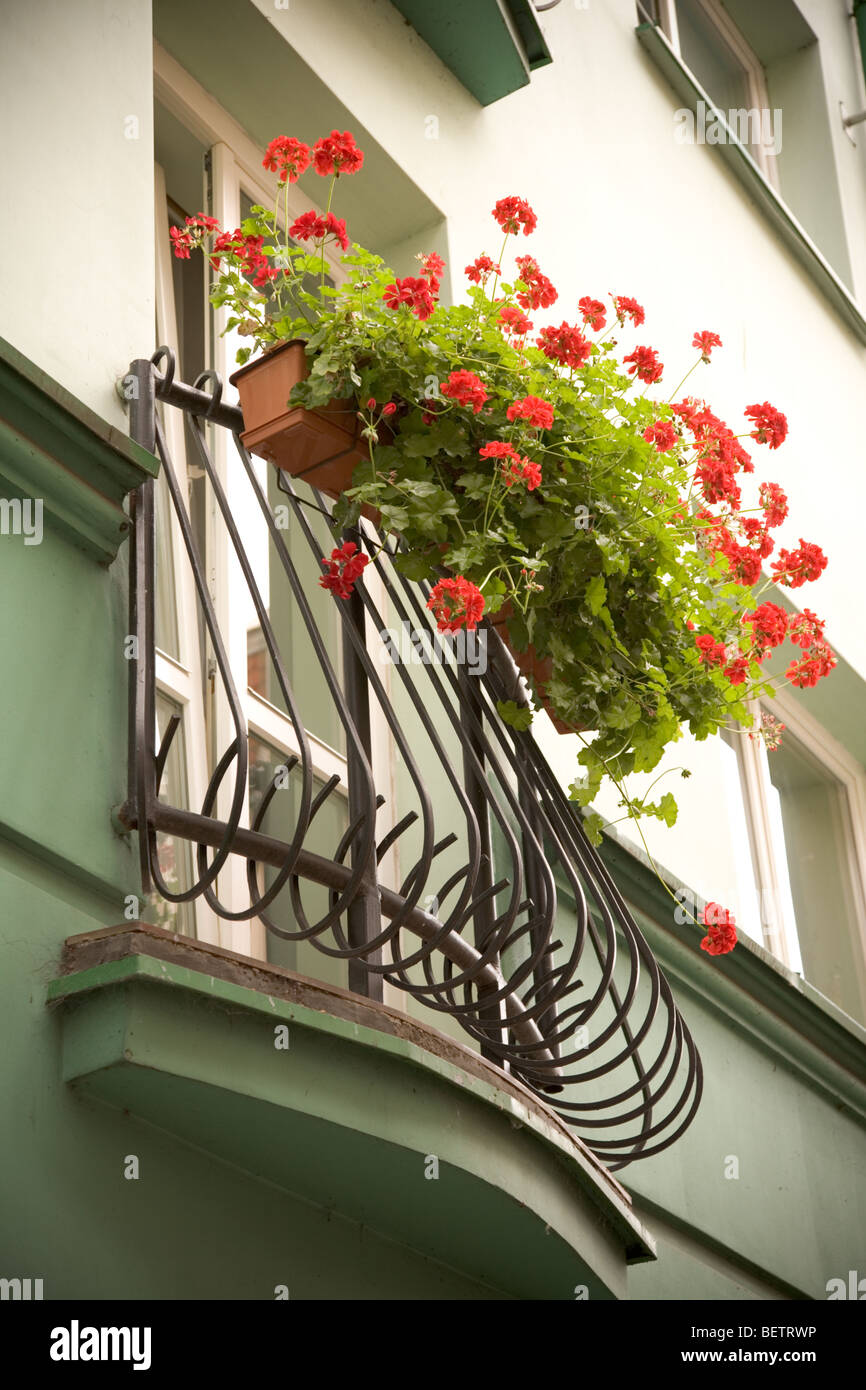 Balcony grill hi-res stock photography and images - Alamy