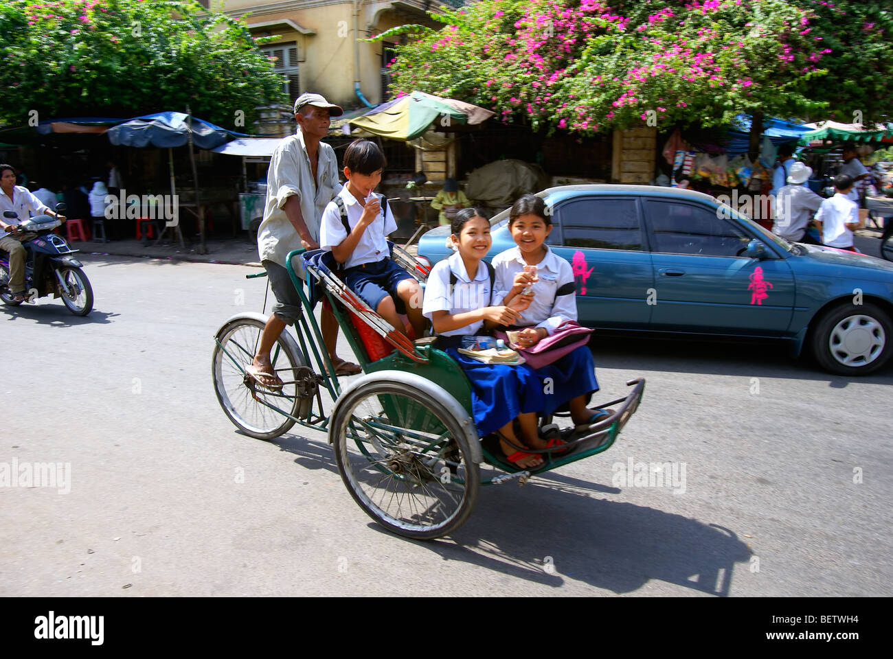 Dtreet life in Pnom Penh, Cambodia Stock Photo - Alamy
