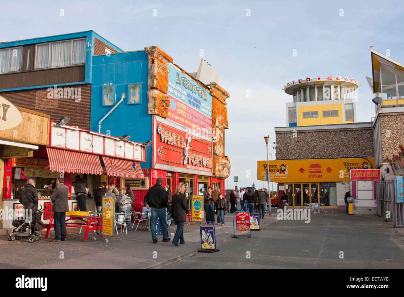 Seaside amusement arcade southsea portsmouth hi-res stock photography ...