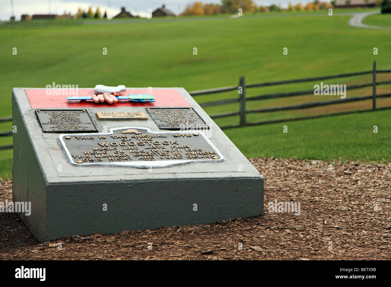 The memorial stone to mark the site of the 1969 Woodstock Music ...