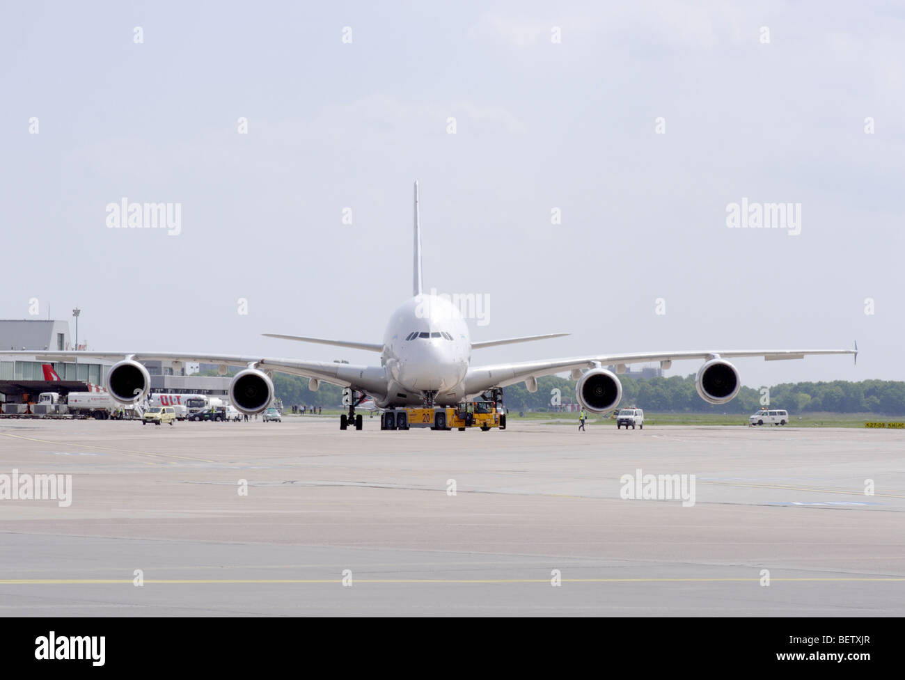 Airbus a380 aerial hi-res stock photography and images - Alamy