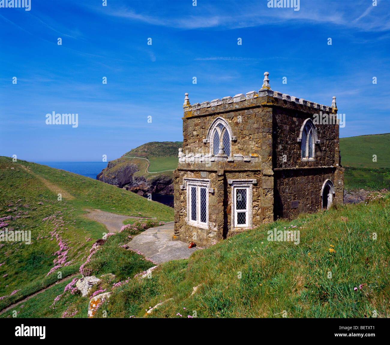 Doyden Castle on Doyden Point on the North Cornwall Coast at Port Quin ...
