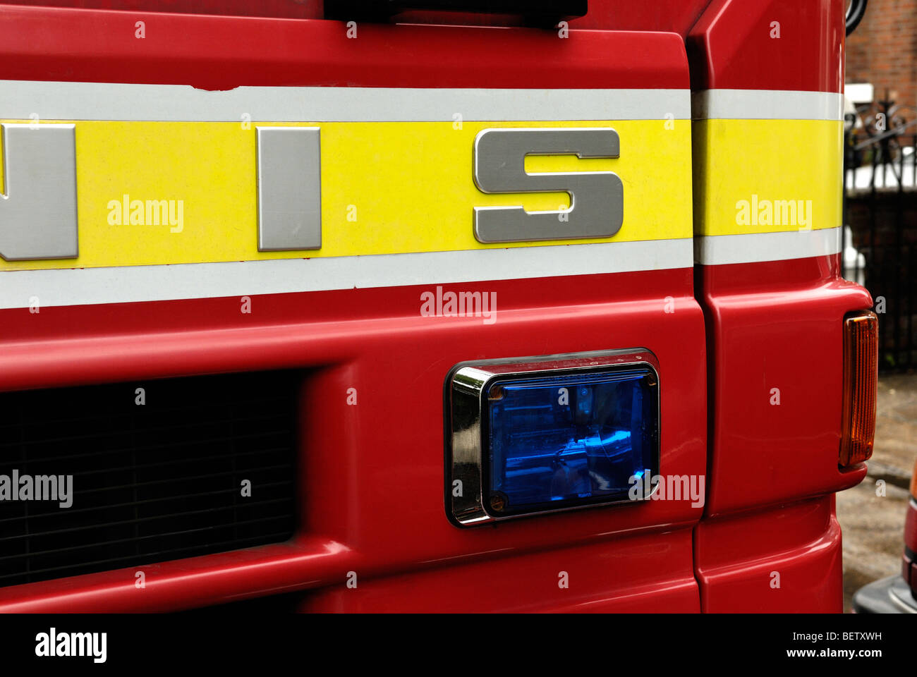 Fire engine uk front hi-res stock photography and images - Alamy