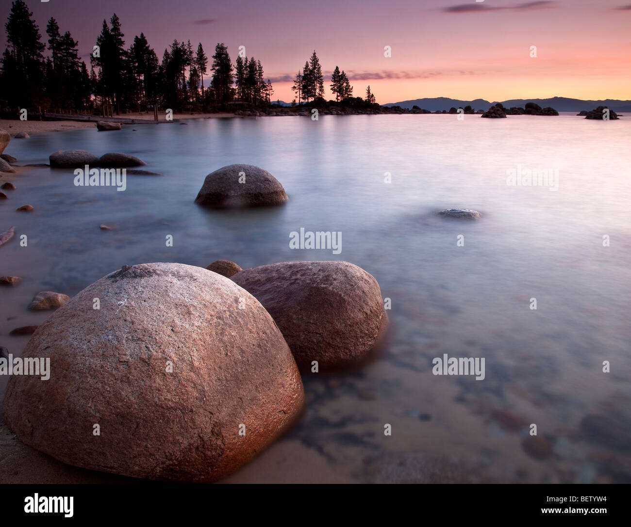 Lake tahoe beach bay hi-res stock photography and images - Alamy