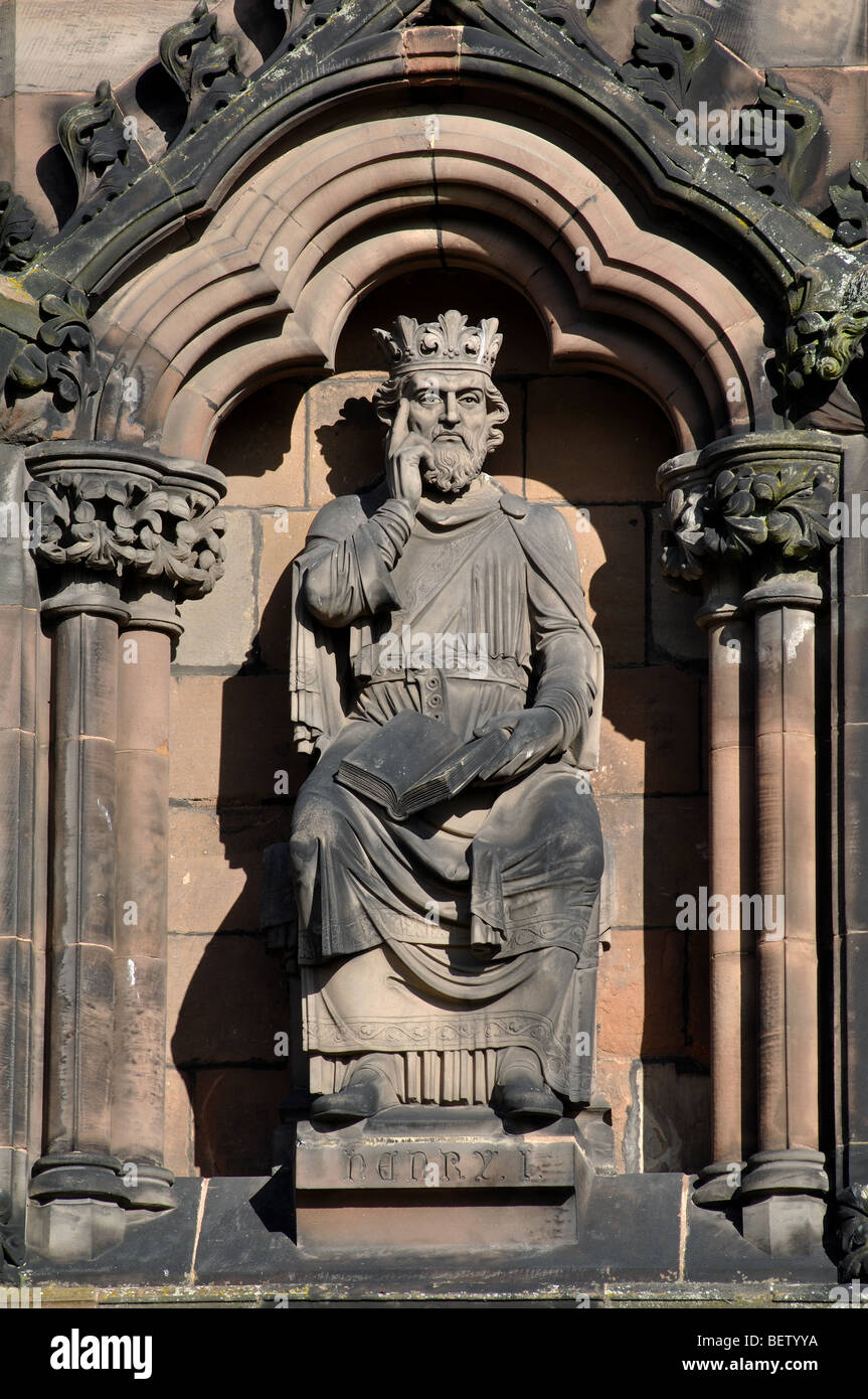 King Henry I statue on West Front of Lichfield Cathedral, Staffordshire ...