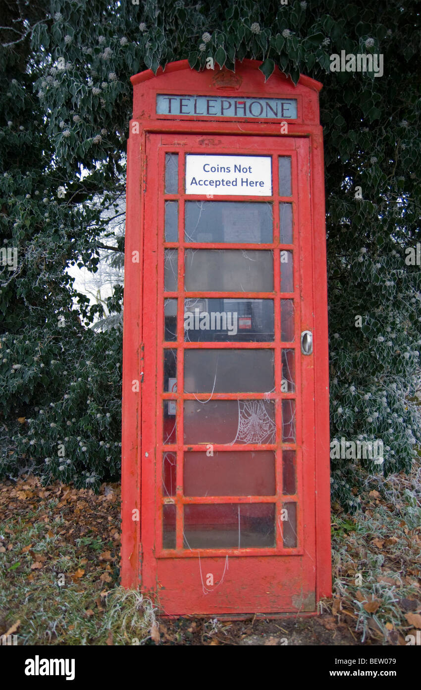 Red british telecom telephone box hi-res stock photography and images ...