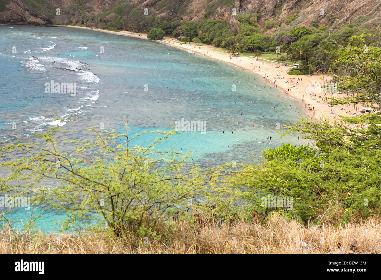 Scenic view, looking down on the beaches of Hanauma Bay, island of Oahu ...