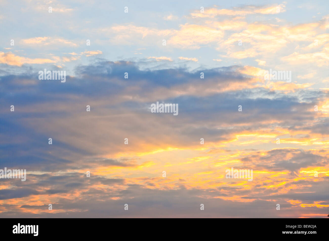 Blue sunset hi-res stock photography and images - Alamy