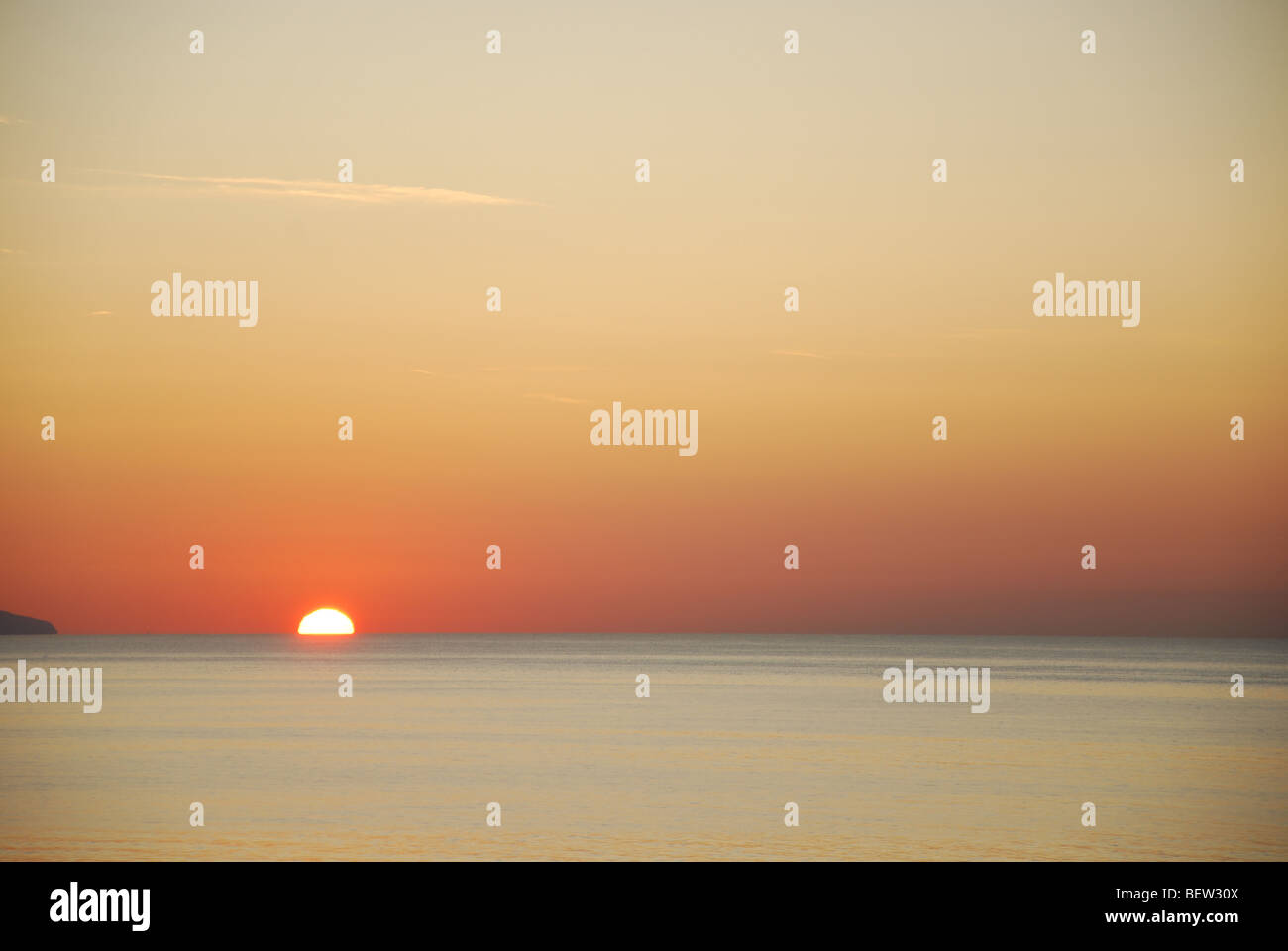 Eastbourne sunset pretty sky hi-res stock photography and images - Alamy