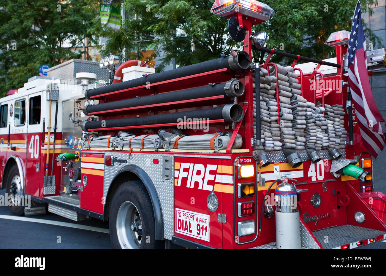 Fireman new york hi-res stock photography and images - Alamy
