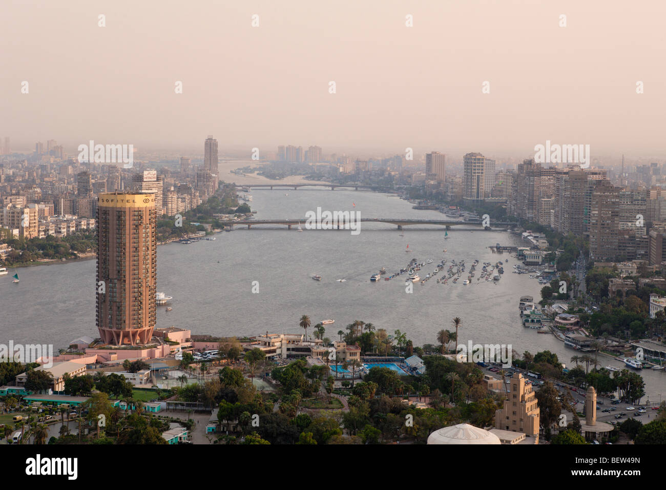 Cairo nile skyline hi-res stock photography and images - Alamy