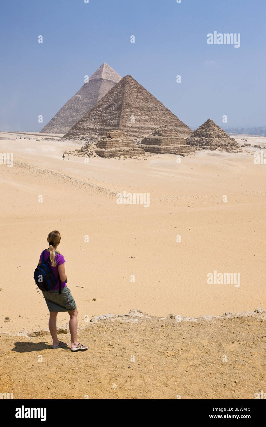 tourist looks to the Pyramids of Giza, Cairo, Egypt Stock Photo - Alamy