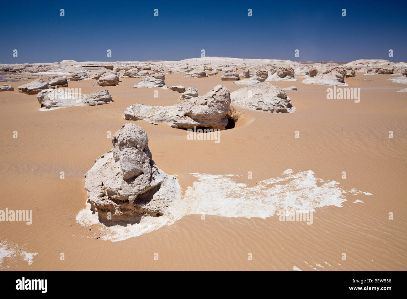 Landscape in White Desert National Park, Libyan Desert, Egypt Stock ...