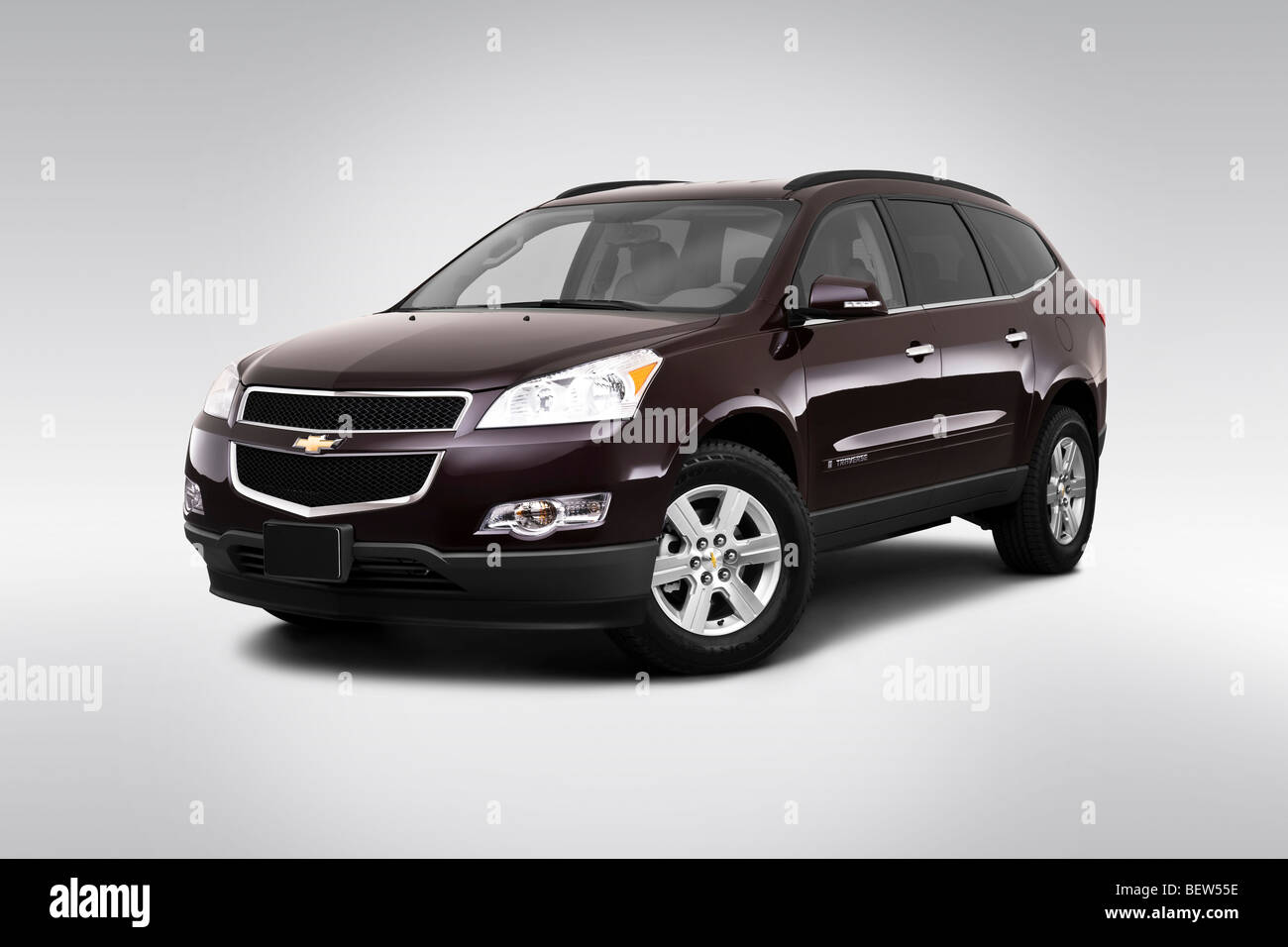 2010 Chevrolet Traverse 1LT in Red - Front angle view Stock Photo - Alamy