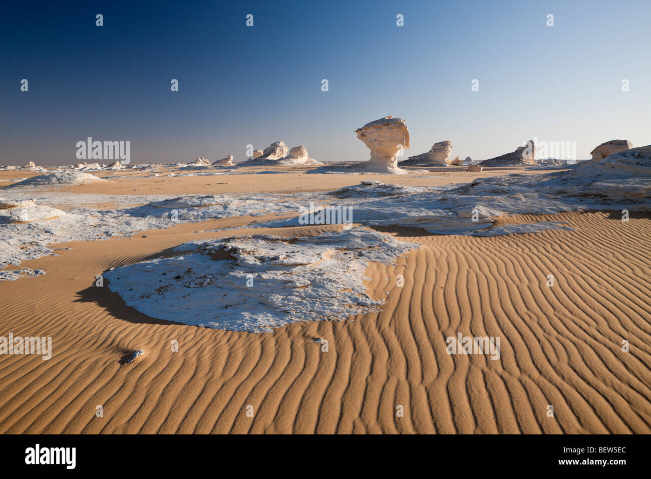 White Desert National Park, Libyan Desert, Egypt Stock Photo - Alamy