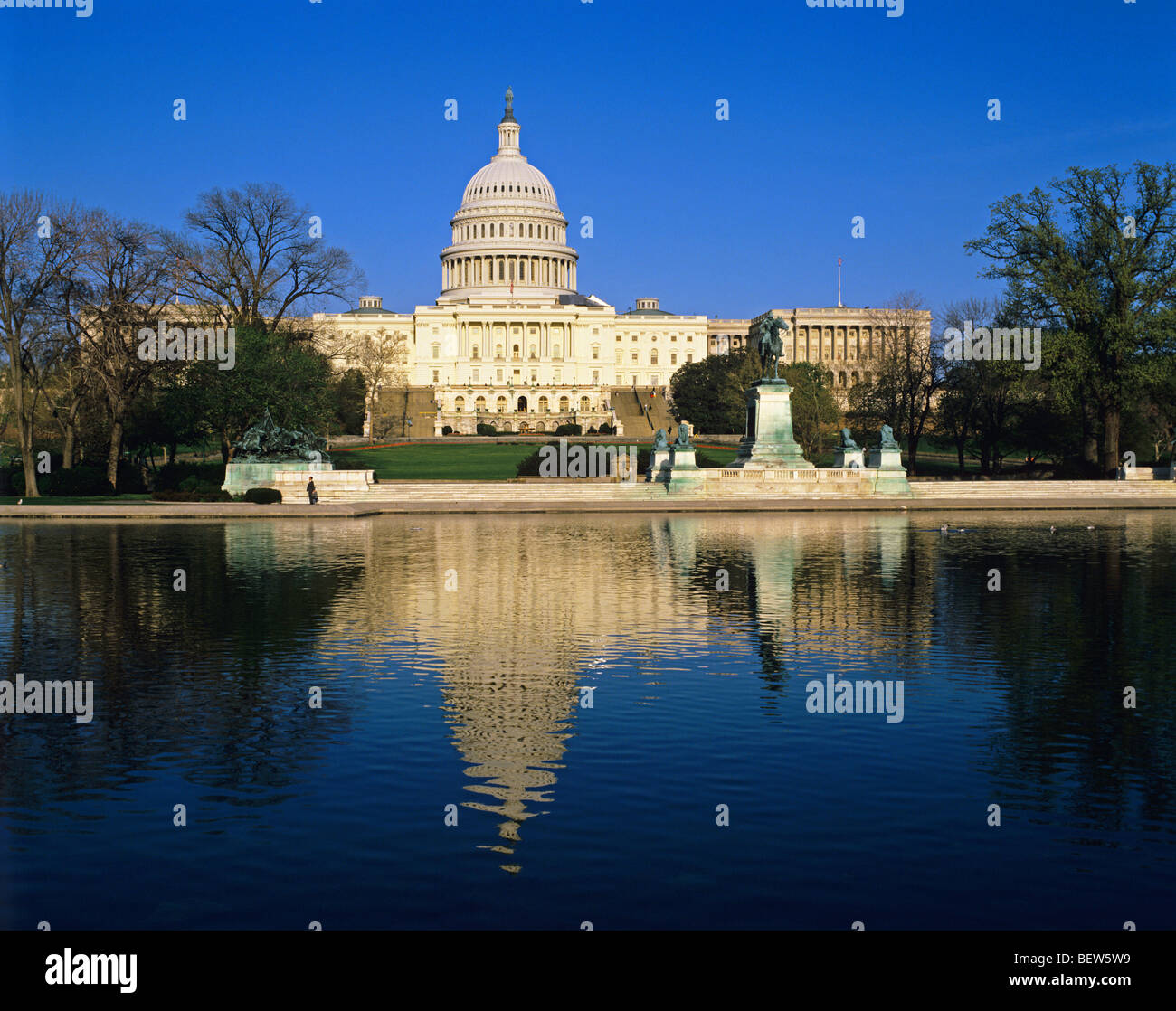 West front of us capitol hi-res stock photography and images - Alamy