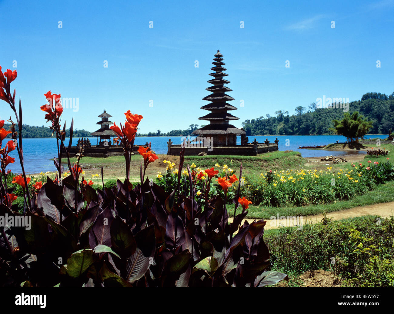 Bali - Ulu Danu Temple beside Lake Bratan Stock Photo - Alamy
