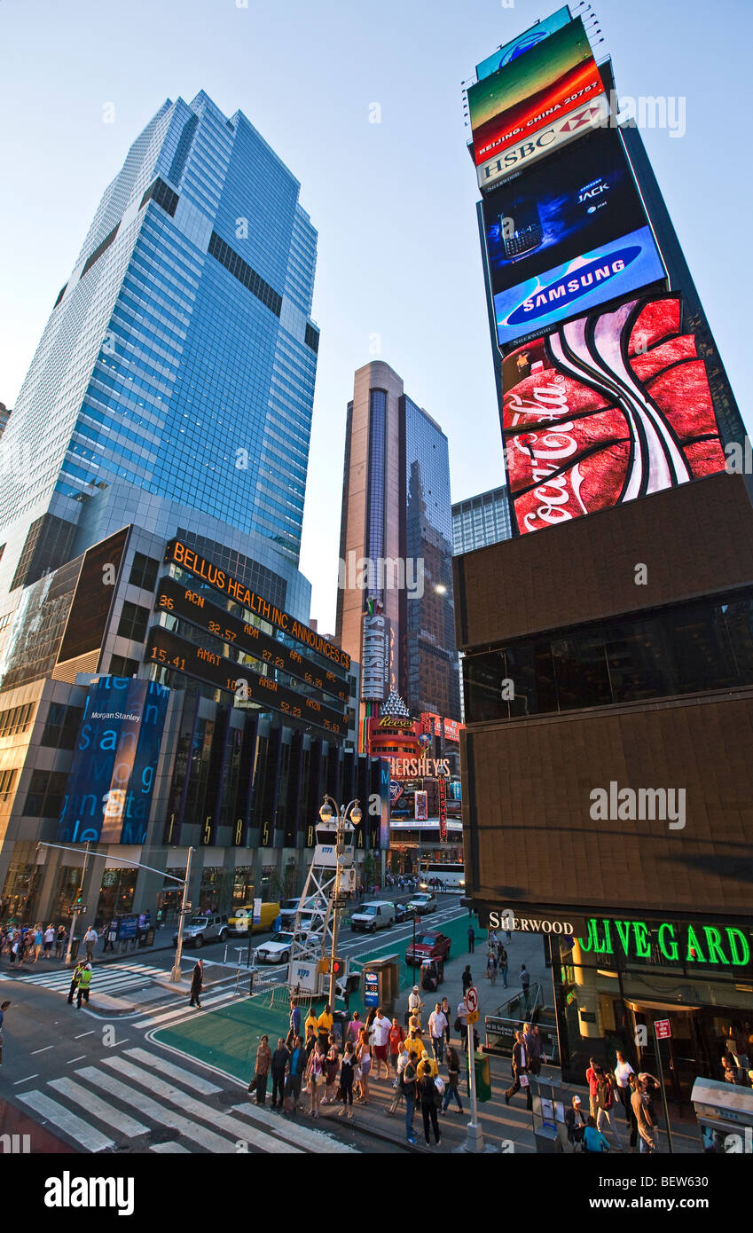 U.S.A., New York,Manhattan,people in Times Square area Stock Photo - Alamy