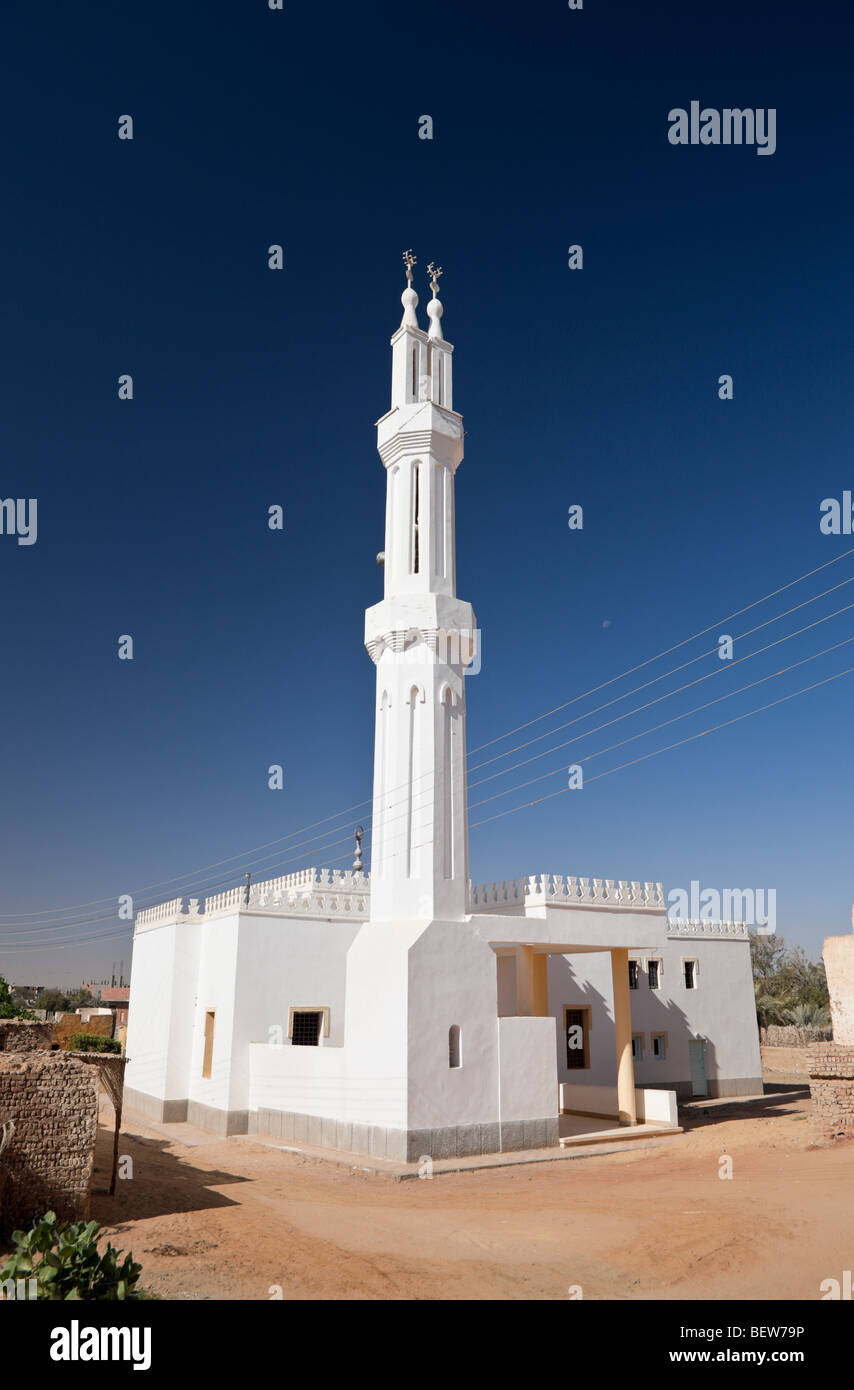 New Mosque of El Qasr in Dakhla Oasis, Libyan Desert, Egypt Stock Photo ...