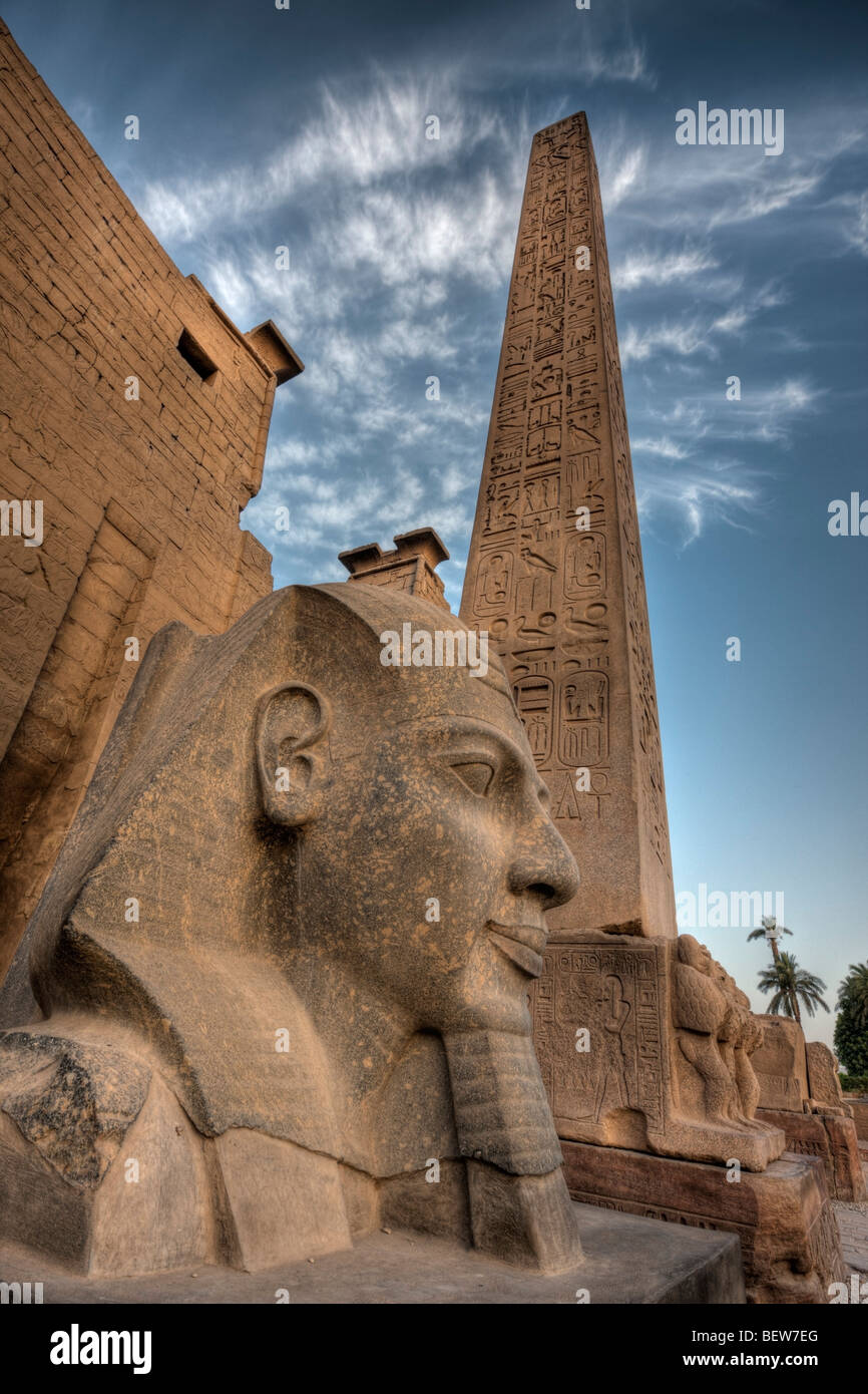 Head of ramesses ii statue at luxor temple hi-res stock photography and ...