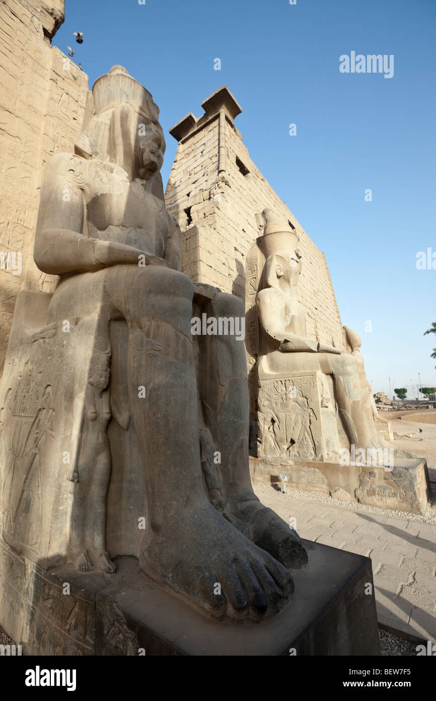 Egypt sun ramesses hi-res stock photography and images - Alamy