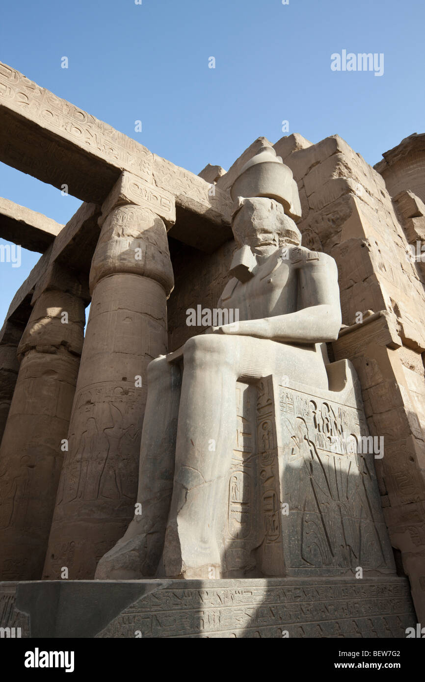 Ramesses ii colossus luxor temple hi-res stock photography and images ...