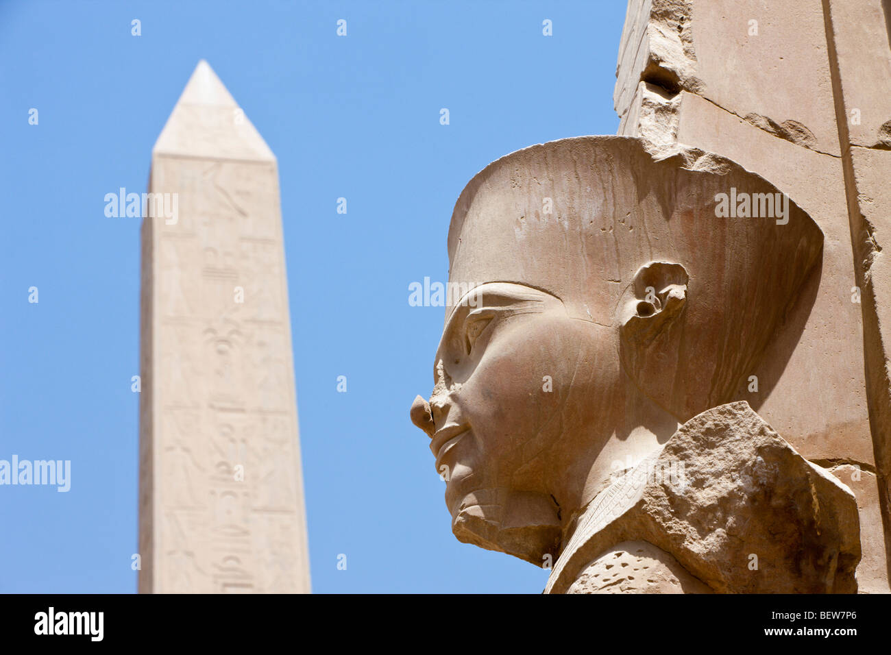 Statue at karnak temple hi-res stock photography and images - Alamy