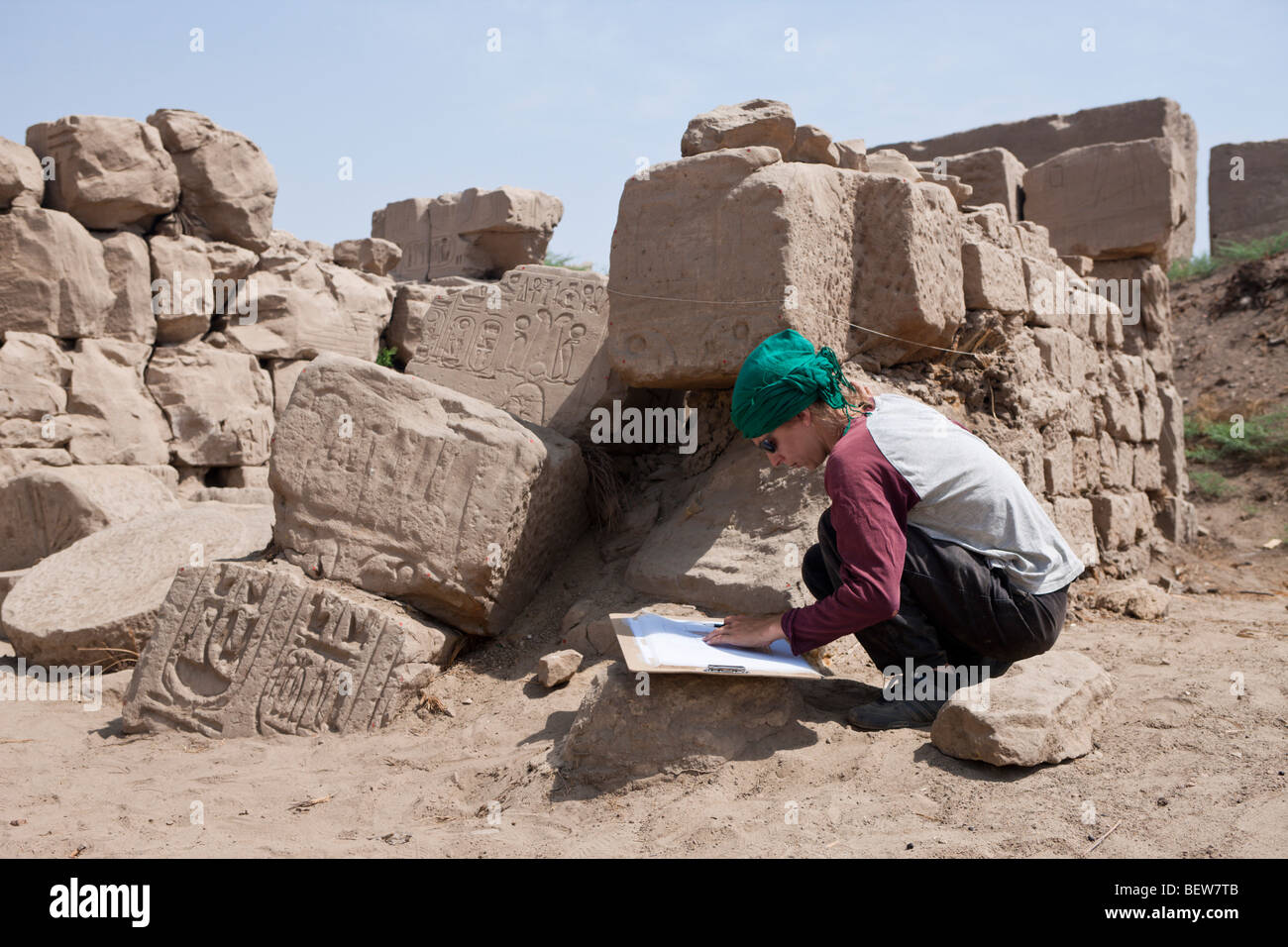Archaeologist egypt hi-res stock photography and images - Alamy