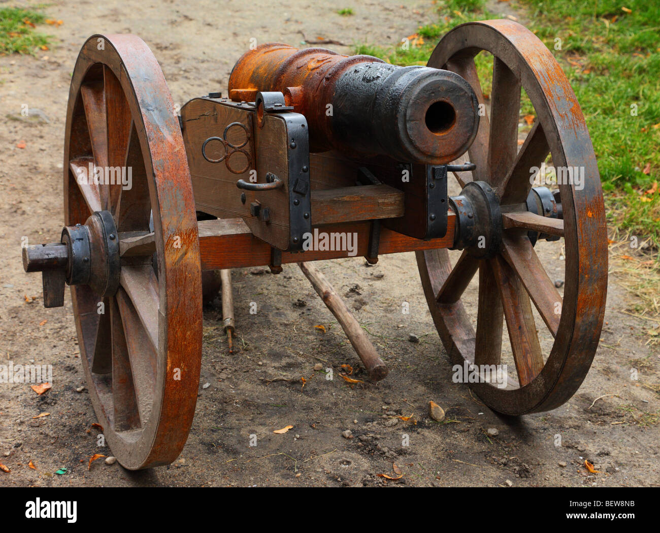 Canon gun hi-res stock photography and images - Alamy
