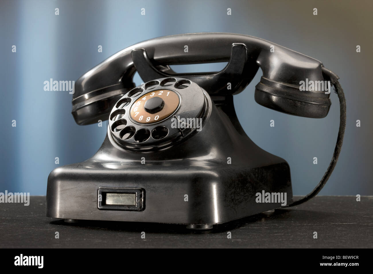 Black bakelite phone hi-res stock photography and images - Alamy