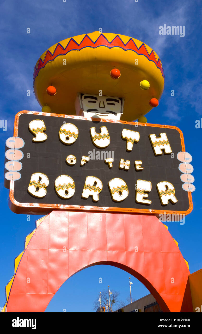 South of the Border sign, Dillon, USA Stock Photo - Alamy