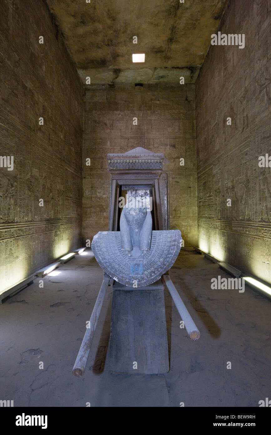 Barque at Temple of Horus in Edfu, Edfu, Egypt Stock Photo - Alamy
