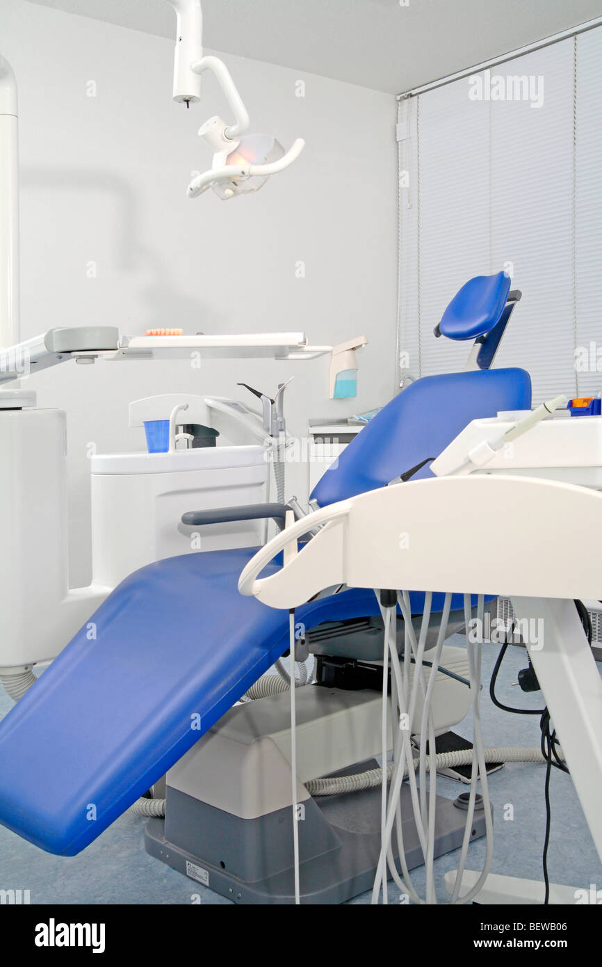 Dentists Surgery Stock Photos & Dentists Surgery Stock Images - Alamy