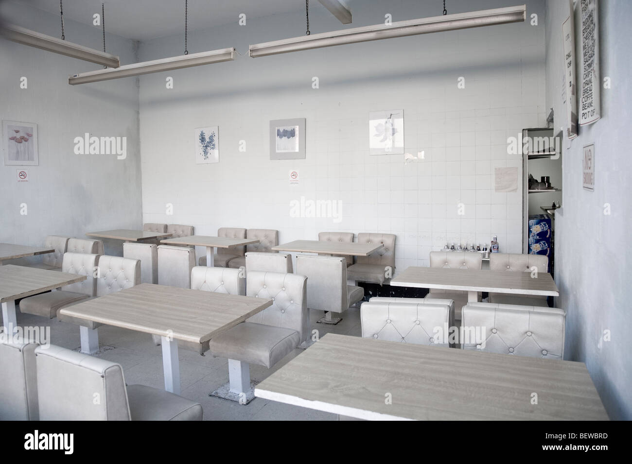 Rundown cafe hi-res stock photography and images - Alamy