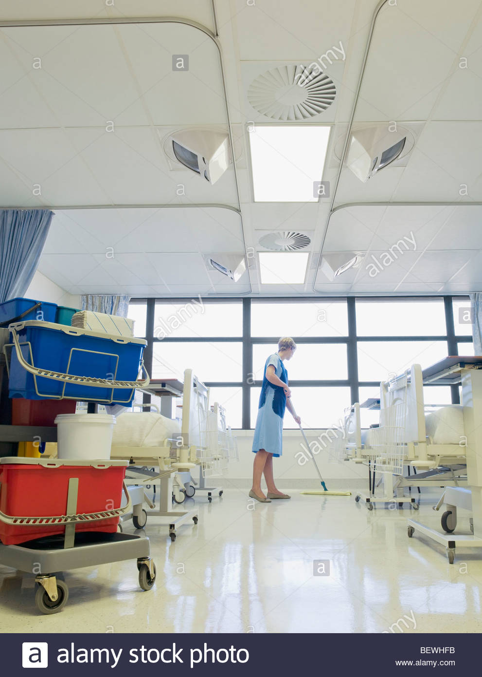 Janitor Mopping Stock Photos & Janitor Mopping Stock Images - Alamy
