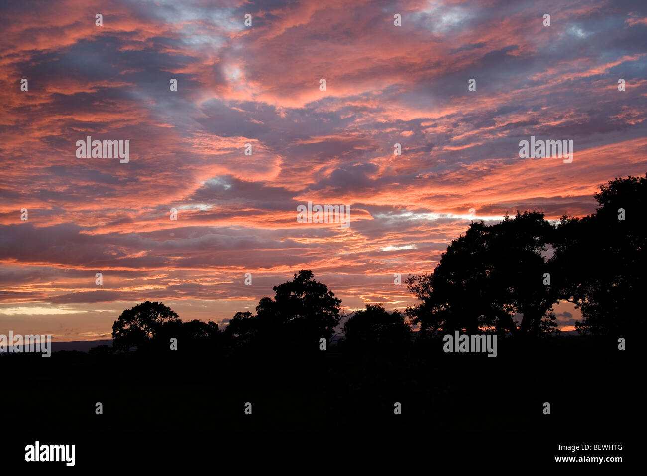 Village of Coddington, England. Dramatic sunset view over rural ...