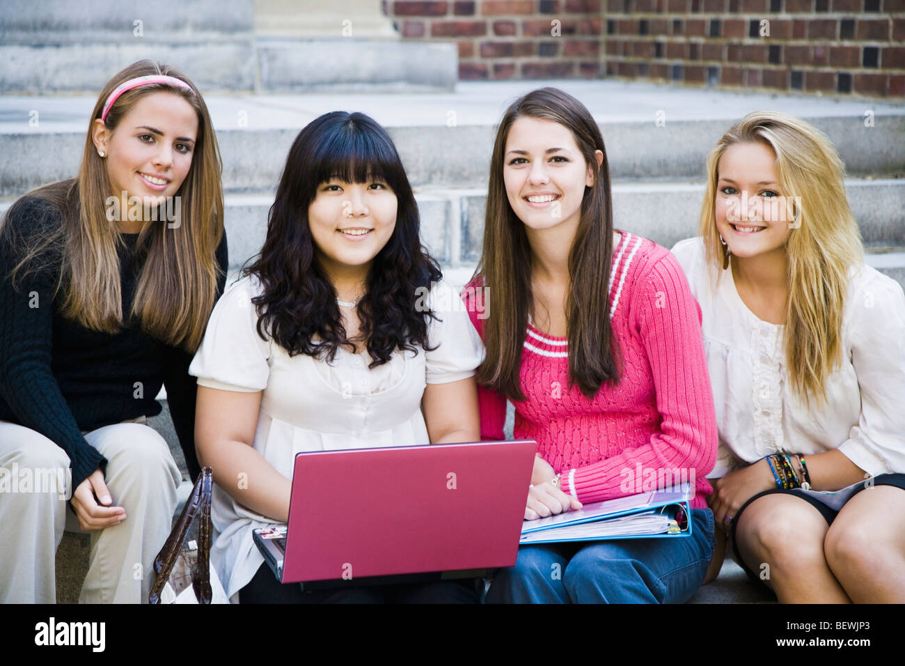 University of new hampshire campus hi-res stock photography and images ...