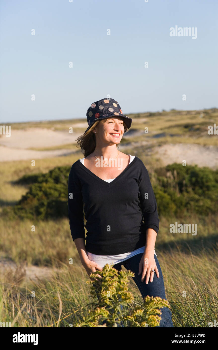 Tall woman standing hi-res stock photography and images - Alamy