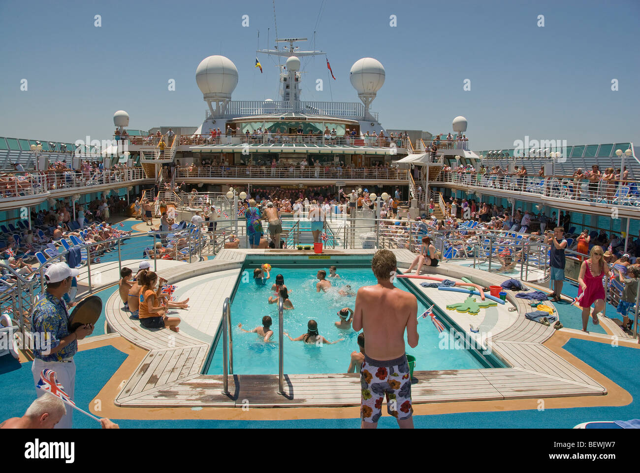 Passengers on board P and O cruise ship Oceana Stock Photo - Alamy Passengers on board P and O cruise ship Oceana Stock Photo - Alamy