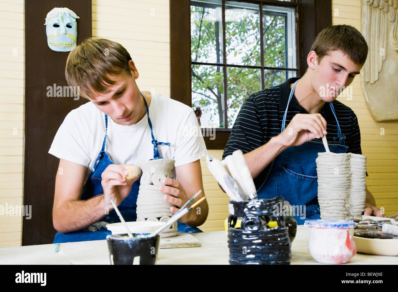 Students in a pottery class Stock Photo - Alamy