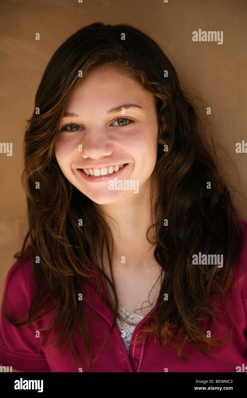 Portrait of a girl smiling Stock Photo - Alamy