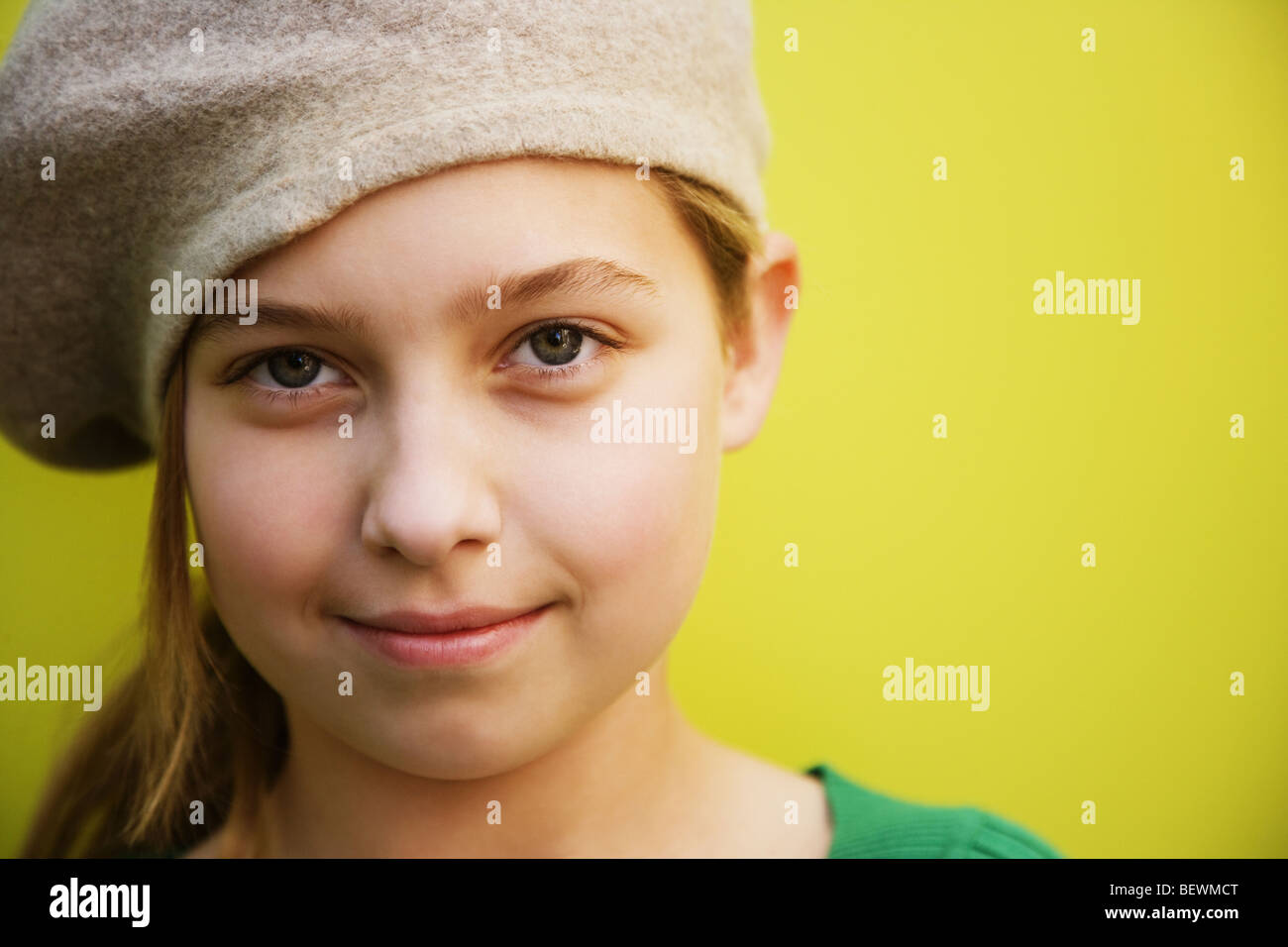 Smirking face hi-res stock photography and images - Alamy
