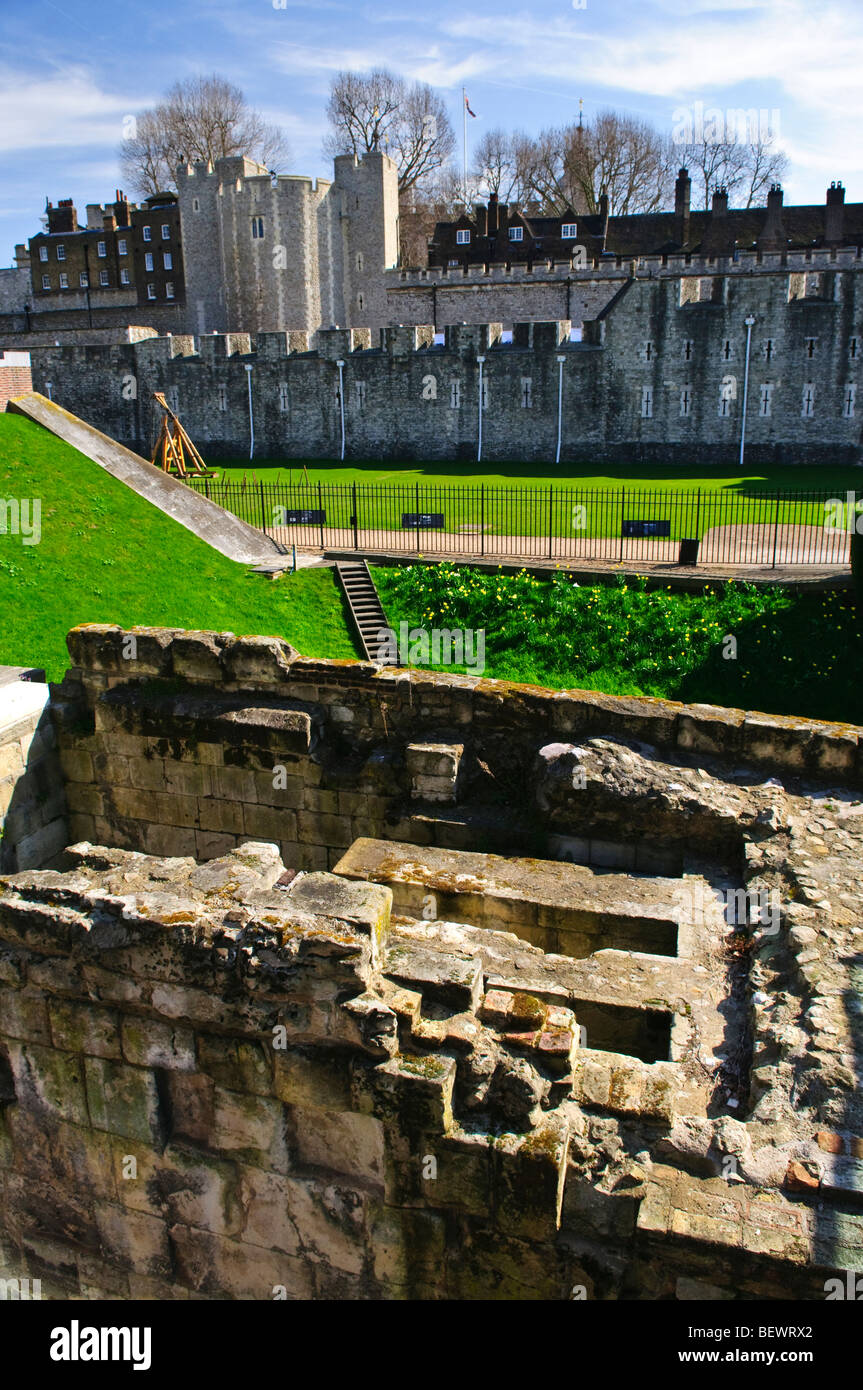 Tower of London historic building in England Stock Photo - Alamy