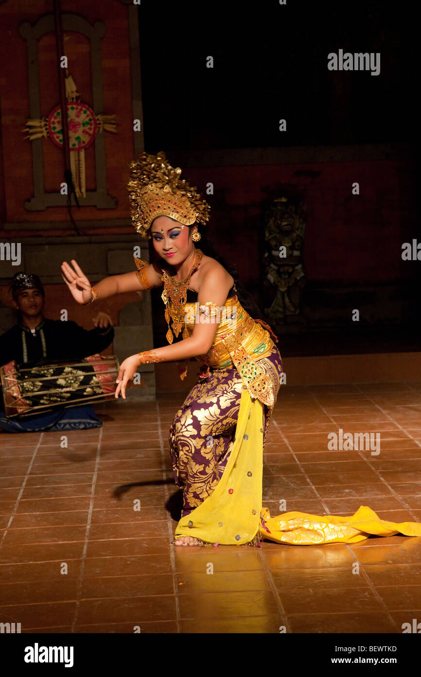 Legong Kraton female Balinese dancer, Bali Stock Photo - Alamy