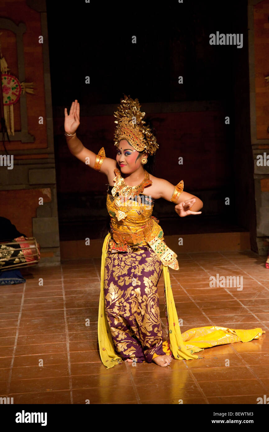 Legong Kraton female Balinese dancer, Bali Stock Photo - Alamy