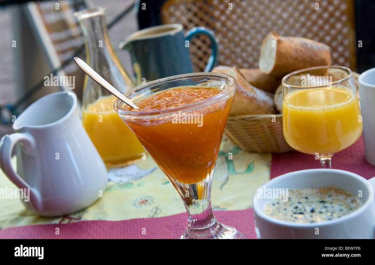 Dejeuner hi-res stock photography and images - Alamy